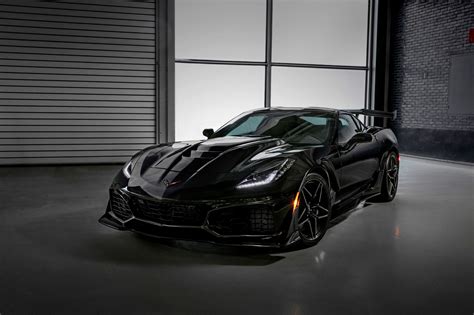 2019 Chevrolet Corvette Zr1 Coupe Review Pricing Photos And Specs