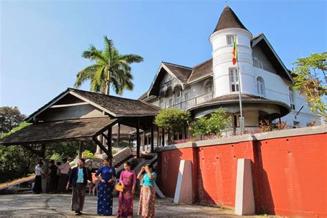 Bogyoke Aung San Museum