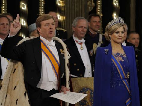 En Images Willem Alexander Monte Sur Le Trône Des Pays Bas