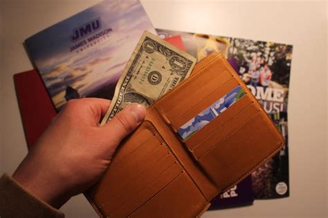 The Financial Aid System Is Failing Middle Class Students How One