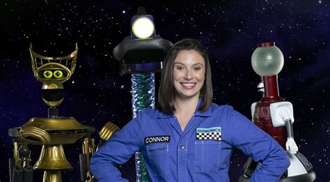 Critically Acclaimed Tv Series Mystery Science Theater 3000 Comes To