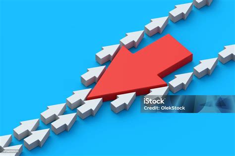 사회의 분열 여론의 분열 군중에 대항하는 움직임 다르게 생각하십시오 대체 선택 별거 또는 이혼 개념 많은 흰색과 하나의 빨간색 화살표 3d 렌더링 3차원 형태에 대한 스톡