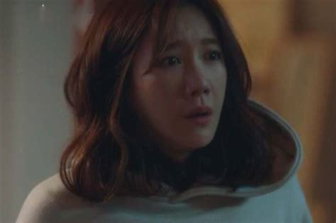 카메라가 얼굴 다 못 담는다는 실물甲 여배우 졸업사진 스타일에이드