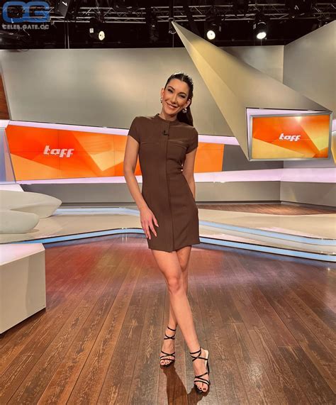 Neda Peemueller Nackt Bilder Onlyfans Leaks Playboy Fotos Sex Szene