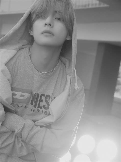 Bts Community Post Dearvfromarmy 김태형 Tov 태형씨 안녕💗이번주도 고된 훈련과 일하느라 고생하셨습니다💗 나는 🛁목욕하고 태형씨가