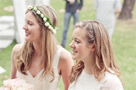 Hannah And Bretts Relaxed And Romantic Garden Wedding Easy Weddings