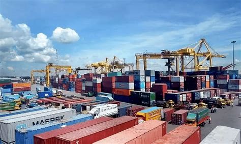 商务部多重部署 2021年稳外贸稳外资路线明确方面
