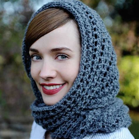 Simple And Free Knitting Pattern For A Snood
