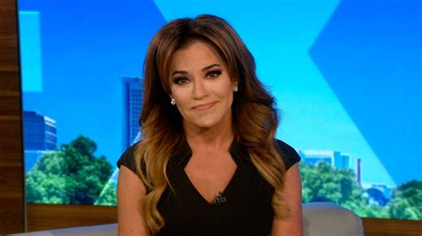 Robin Meade Signs Off After Hlns Last Broadcast Cnn Business