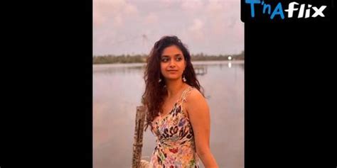 Keerthy Suresh Breasts Scene In Keerthy Suresh Hot Sexy Bold April July Tnaflix Com