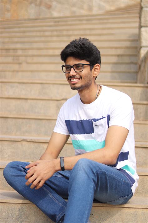 srikar medium