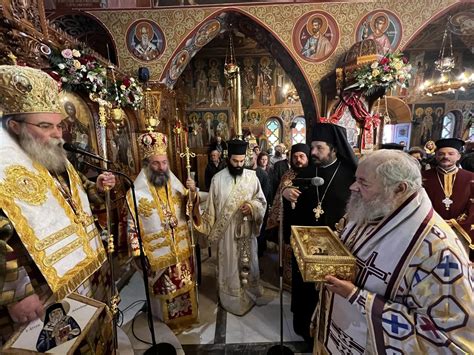 Με λαμπρότητα το Αρχιερατικό Συλλείτουργο στον Άγιο Νεκτάριο Χανίων Makeleio Gr