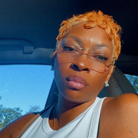 Ms Long Legs Threads Say More