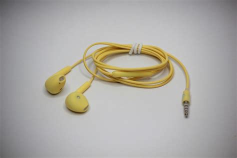 U19 Music Earphones Headset Stereo Wired Universal 3 5mm Jack With Built In Microphone Button