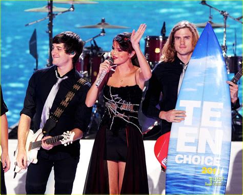 Full Sized Photo Of Selena Gomez Bieber Tcas Kiss 03 Selena Gomez