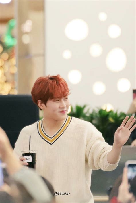 Pin By S T A R L I G H T On J O O H E O N Monsta X Monsta X Jooheon