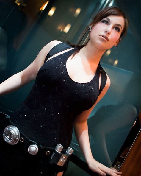 Tomb Raider Lara Croft Cosplay By Meagan Marie 009 Play Reactor