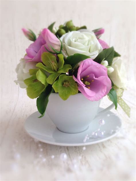 Букет из холодного фарфора в чашке Розы и Эустома в интернет магазине на Ярмарке Мастеров