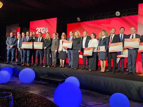 🎉 Щастливи сме че традиционно подкрепяме конкурса Кмет на годината който всяка година