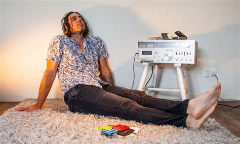 Robv Holds Colourful Synths And Psychedelia On His Debut Album Illusions