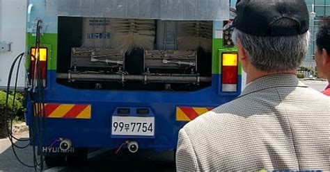 음식물류폐기물 전용수거용기 세척차량 운행