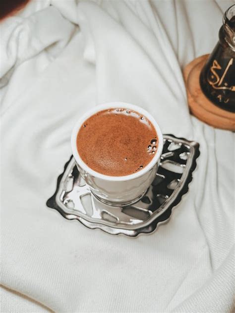 우아한 분위기 속에서 향기로운 터키 커피 · 무료 스톡 사진