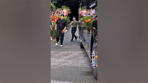 뛰어 늦었어요 류현진 선수 사직야구장 한화이글스 Youtube