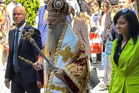 Тръгна празничното шествие по случай 24 май в Пловдив Снимки видео