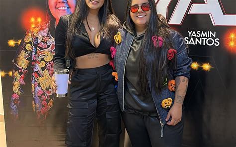 Sertaneja Yasmin Santos E A Namorada S O V Timas De Assalto Na Porta De Casasertaneja Yasmin