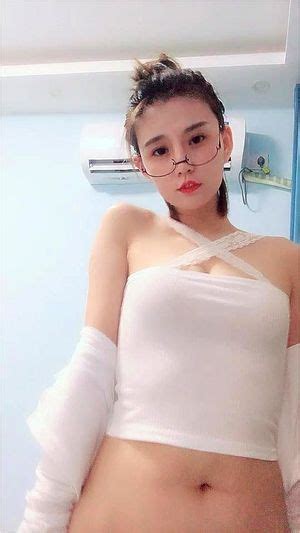 Watch 喵喵是个猫 带眼镜的气质白皙美女自慰啪啪（简介电报群全套） Aisan 直播 自慰 Porn Spankbang