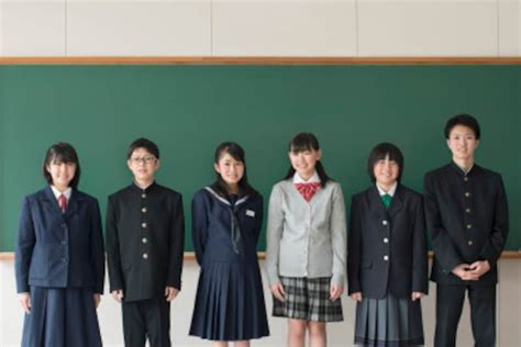 制服で「つらい思い」をしない社会へ 広がるジェンダーレス制服・選択制、変える学校文化の「普通」 子供用品 All About