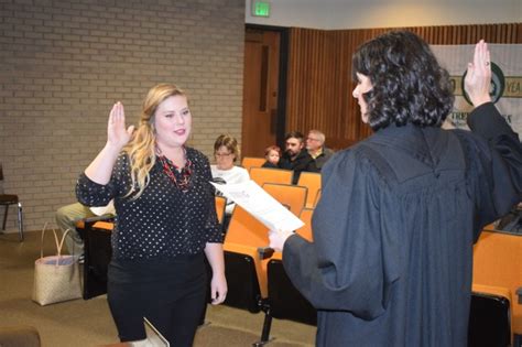 New Sterling City Council Members Take Their Seats In Final Meeting Of