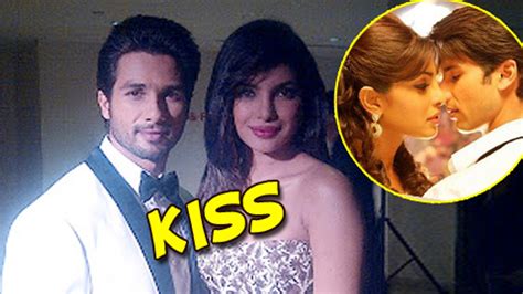 Shahid Kapoor And Priyanka Chopra Kissing Video