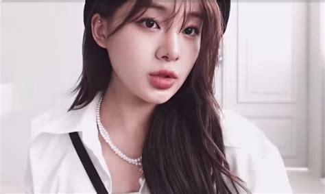 니 여친 리즈시절 촬스의 이슈와 유머