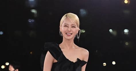 노정의 쇄골 라인 드러낸 드레스 [포토]