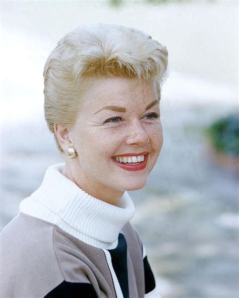 Actress Doris Day Turns 85 Photos And Premium High Res Pictures Artofit