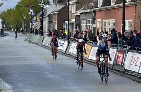 Sofie Van Rooijen Secures Dutch Victory In Challenging Epz Omloop Van