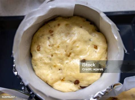 전통적인 우크라이나 부활절 케이크 쿨리치 또는 정통 기독교 부활절 빵 계절에 대한 스톡 사진 및 기타 이미지 계절 고풍스런 공휴일 Istock