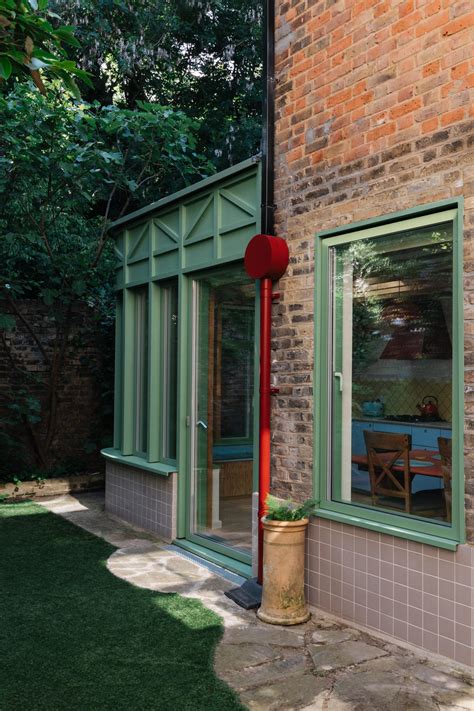 Office Sandm Extends Park House For Both Human And Feline Residents