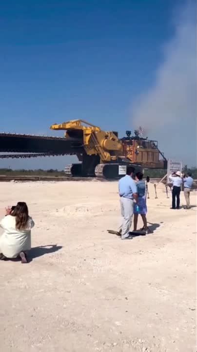 Artificially Professional On Linkedin Criticalevaluation Machineperformance Trenchingchallenges