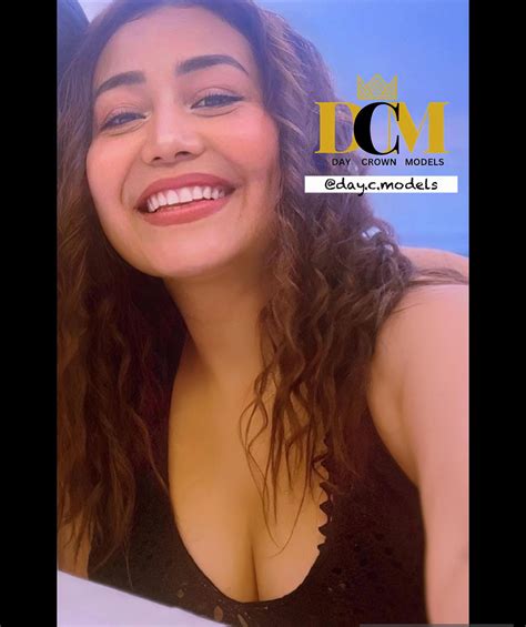 Neha Kakkar 🥭 Rtorontoshots1