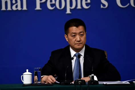 陆慷卸任外交部美大司司长，杨涛接棒手机新浪网