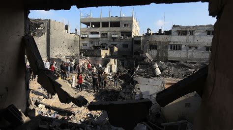 While Gazans Suffer Hamas Reaps The Benefits The New York Times