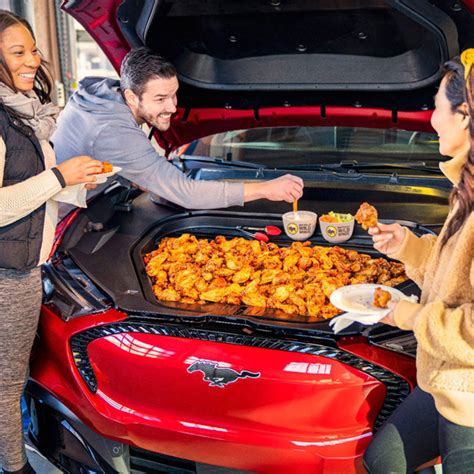 フランク Frunk とは？フォード・マスタングのmach Eで確認