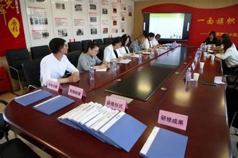 大连教师网 大连市“十四五”干部教师培训项目评估调研暨校本研修调研在金普新区开展深度调研