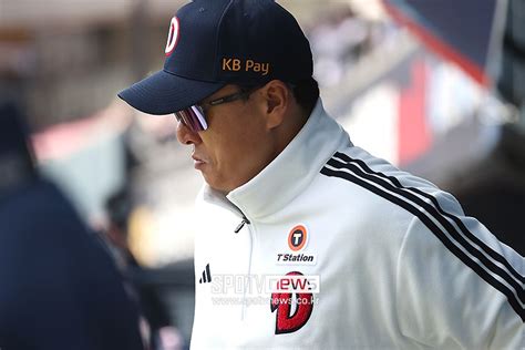 홈팬 야유에 ‘이승엽 나가로 느낀 충격과 굴욕감… ‘감독 이승엽은 다시 볼 수 있을까 Zum 뉴스