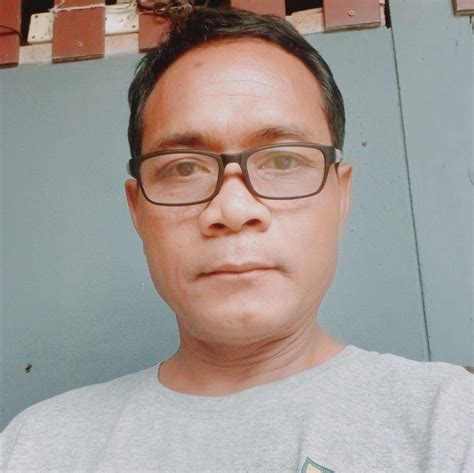 สมทะวี สถานพงษ์