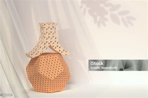 다른 질감의 한국어 알파벳 한글 세트 구멍이 뚫린 종이로 장식된 문자 ᄉ 3d 렌더링된 그림입니다 흰색 깨끗한 공간이 있는