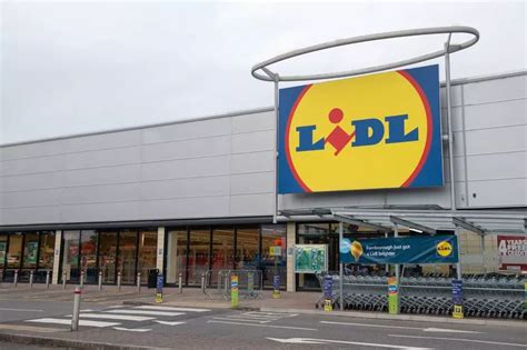 First Weekend Of New Farnborough Lidl Marred By Lengthy Queues And Nightmare Parking