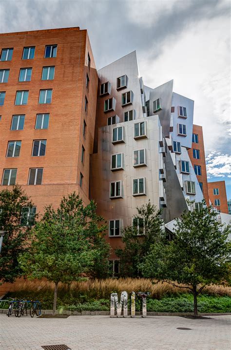 Stata Center MIT Best Photo Spots
